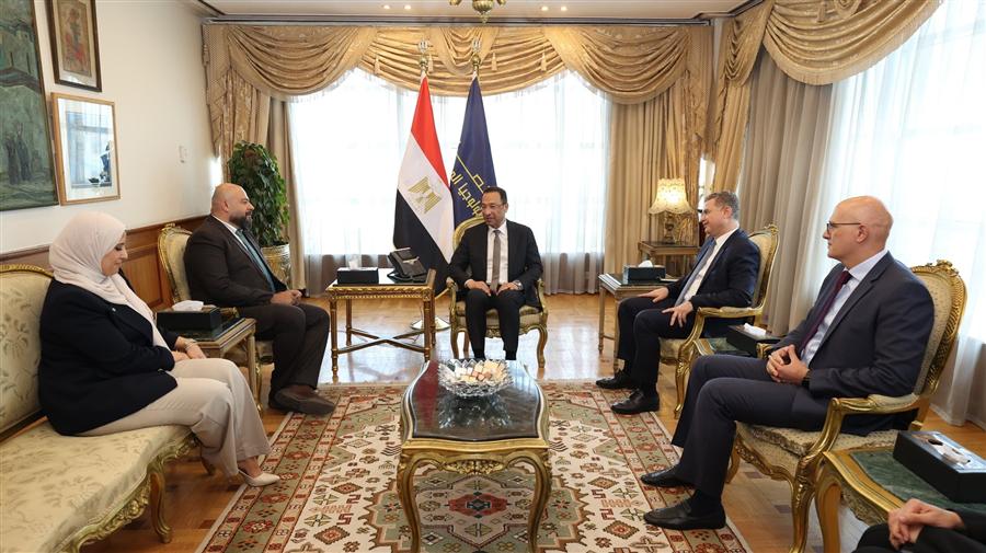 Arab Finance - Egypt in talks with Volkswagen on EV production, local ...