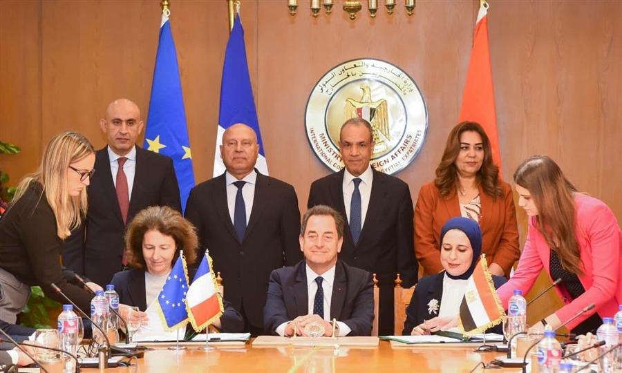 Arab Finance - Egypt inks 8 cooperation deals with AFD, EU, French ...