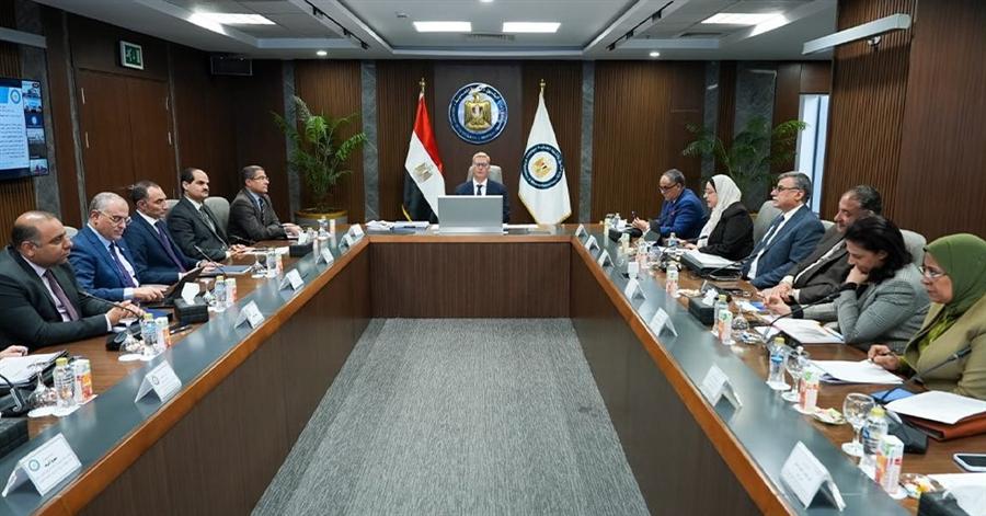 Arab Finance - Petroleum minister approves FY2026/27 investment plans ...